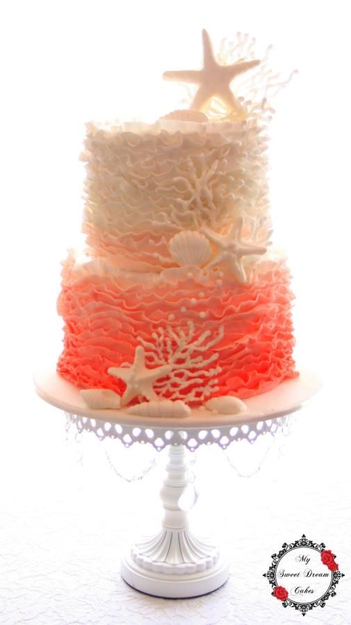Wedding Cakes in Living Coral Color | Arabia Weddings