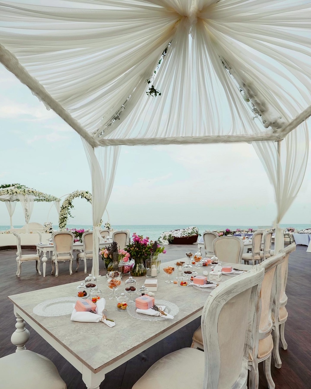 A Seascape Wedding in Qatar | Arabia Weddings