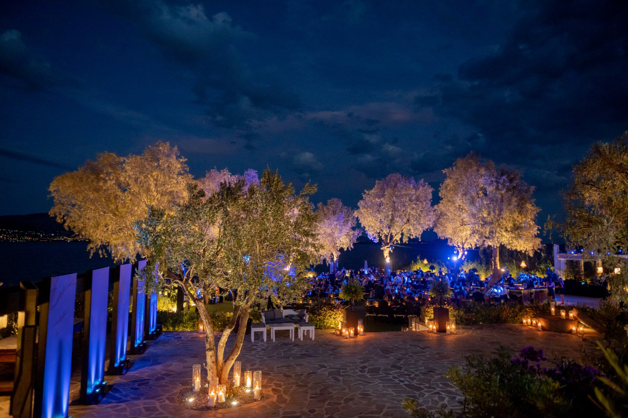 An Athenian Riviera Wedding in Greece | Arabia Weddings